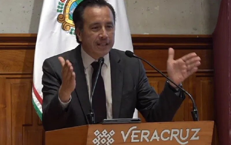 Gobernador De Veracruz Celebra Que No Le Hayan Cobrado En Baño De